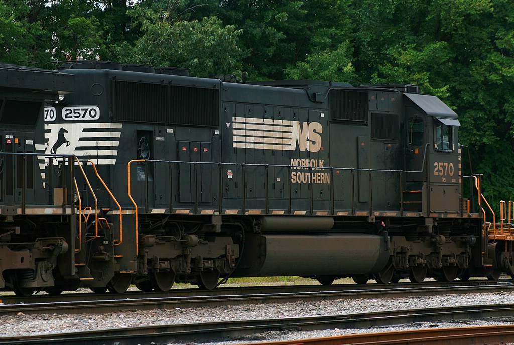 NS 2570